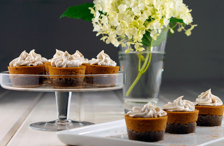 Raw Mini Pumpkin Pies - Whole Lovely Life